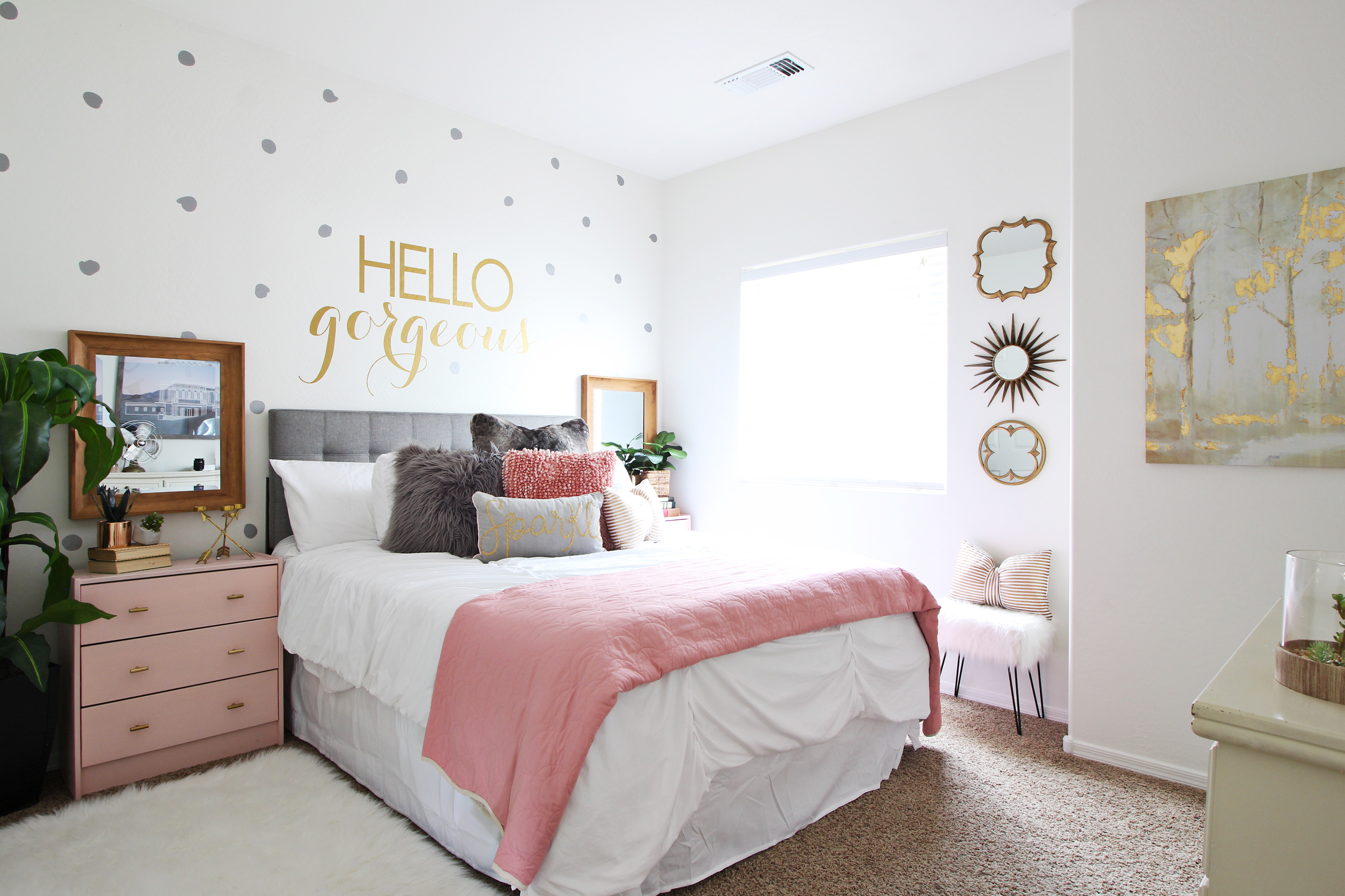 Surprise Teen Girl s Bedroom Makeover Classy Clutter