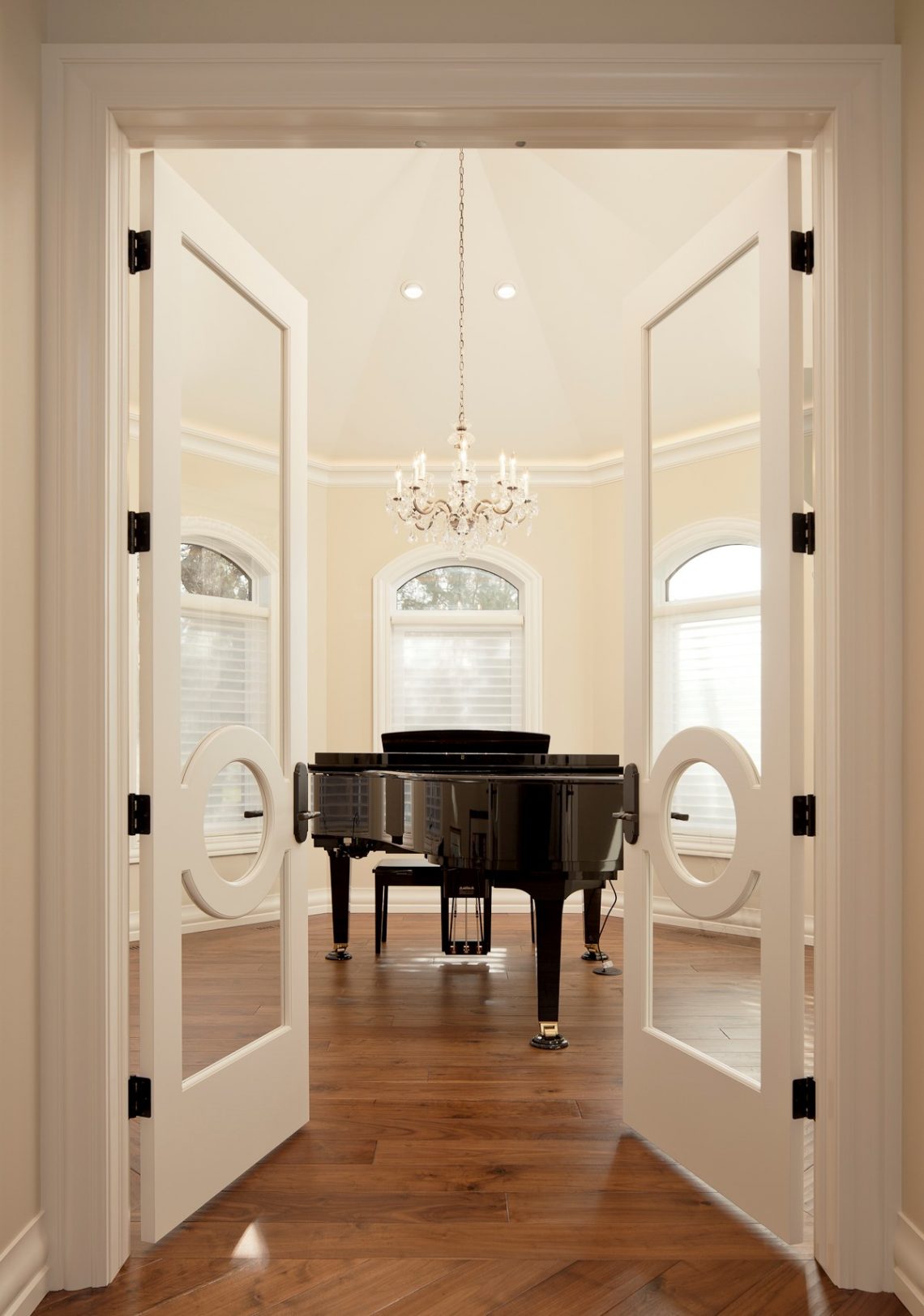 How to choose the right interior doors for your home