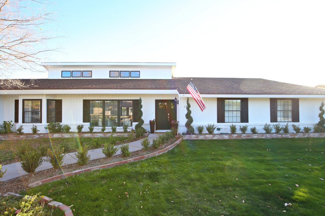 Modern Ranch Reno: New Front Door and Hardware